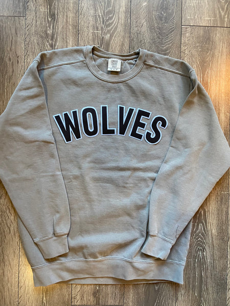WOLVES (BLOCK LETTERS) - GREY COMFORT COLORS CREW – H.FLYNN