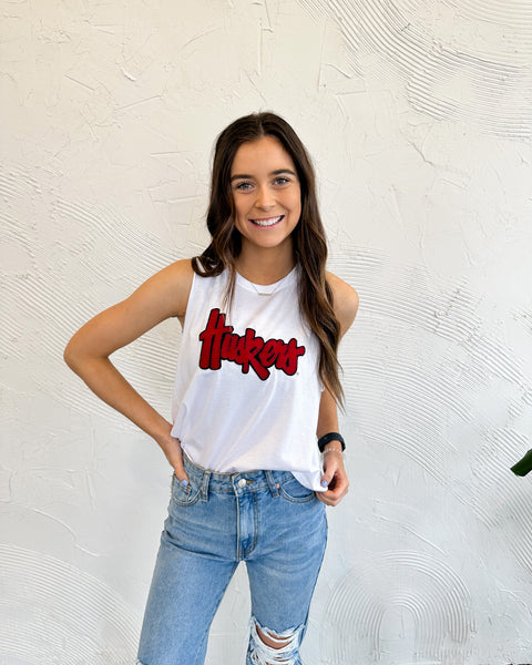 RED/ BLACK SPARKLE HUSKERS SCRIPT - WHITE CROP TANK – H.FLYNN