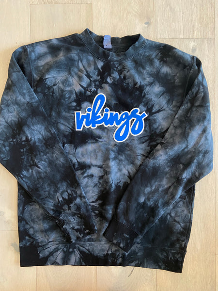 CURSIVE VIKINGS - BLACK DYED CREW – H.FLYNN